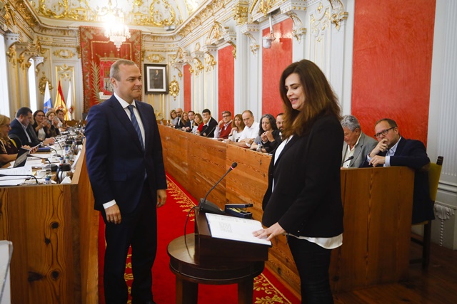 Rosa Viera toma posesión como concejala del Ayuntamiento de Las Palmas de Gran Canaria