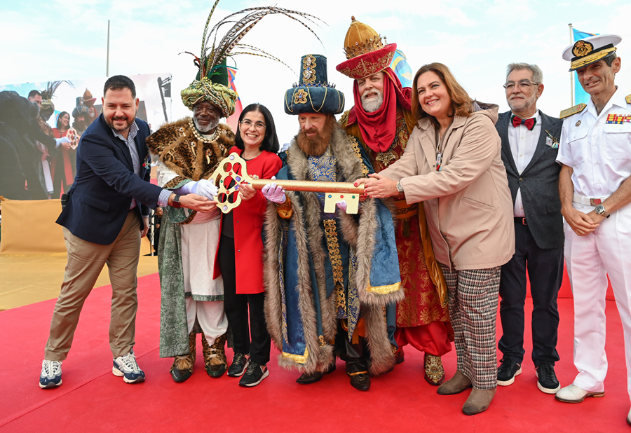 Las Palmas de Gran Canaria da la bienvenida a los Reyes Magos en un ...